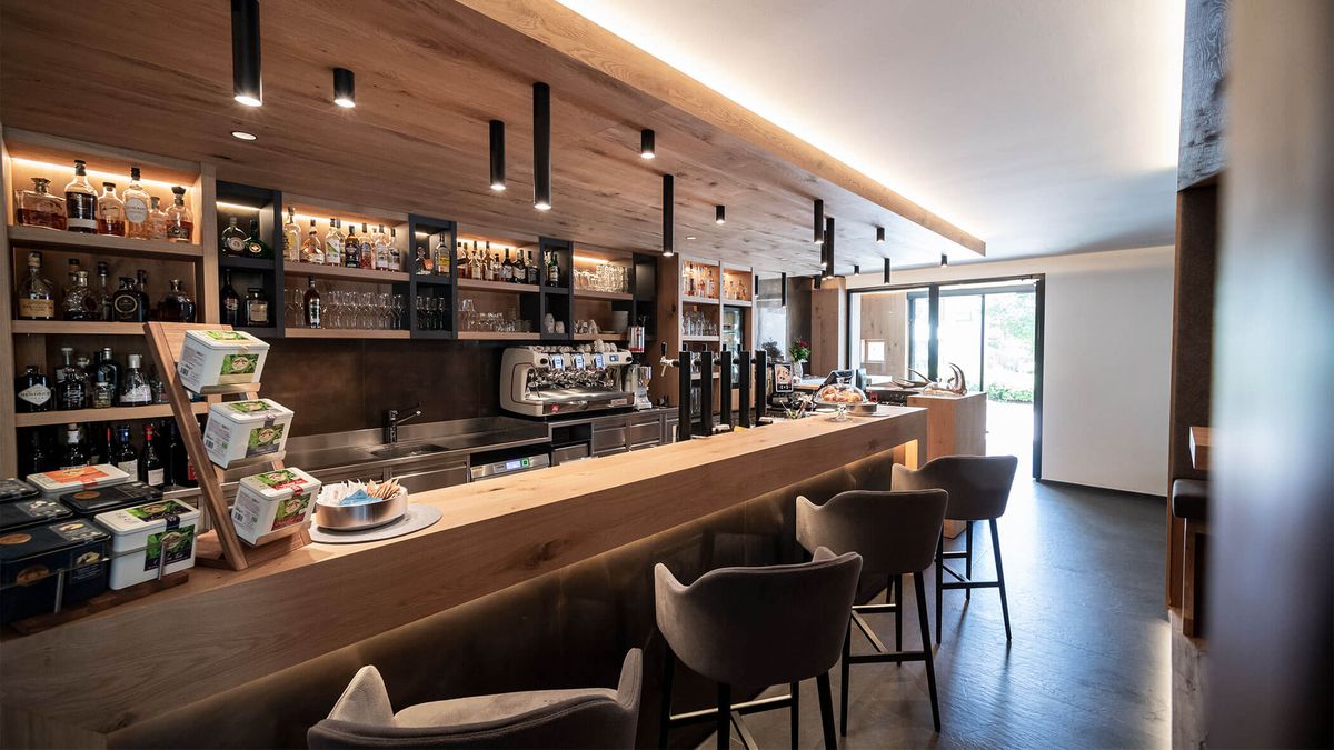 Chalet Bar in the heart of Dobbiaco | Hotel Simpaty