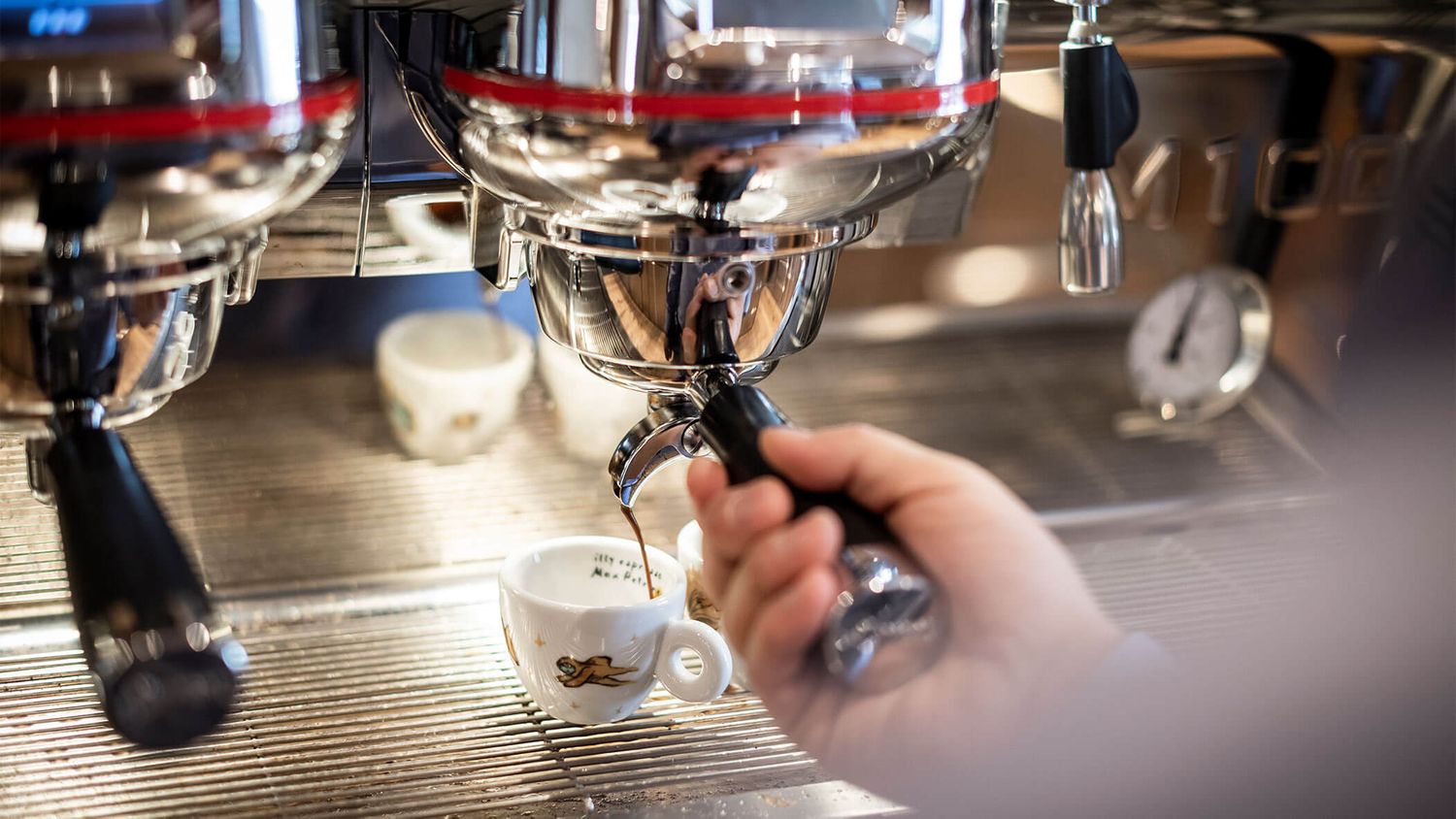 Chalet Bar in the heart of Dobbiaco | Hotel Simpaty